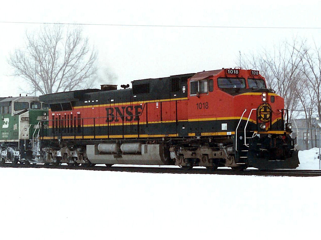 BNSF 1018